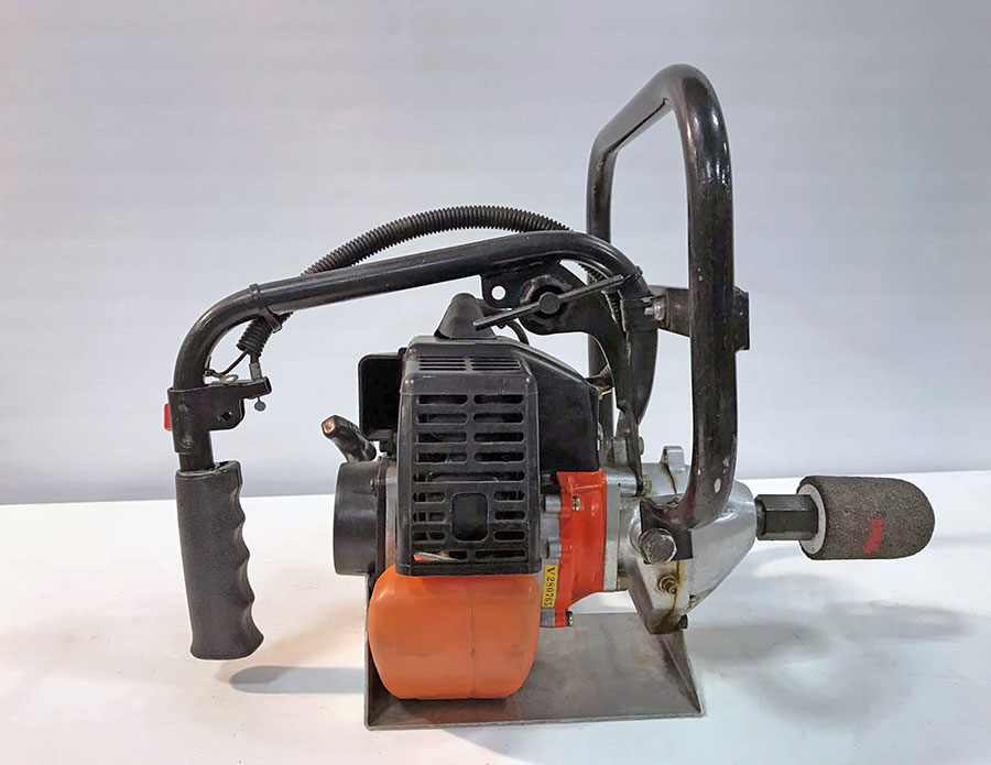 Utility Grinder - Gas (910085) | Racine Railroad Products